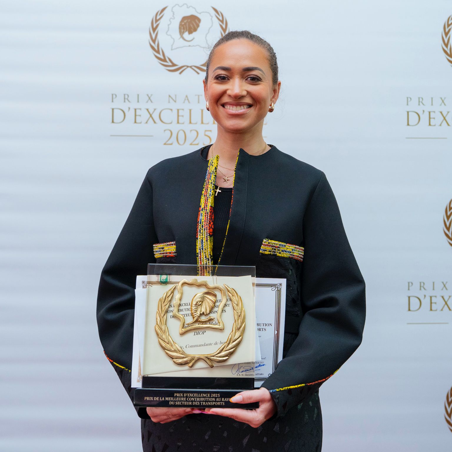 La première femme ivoirienne commandant de bord, Édith Mala DIOP ...